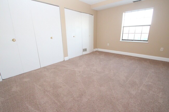 Colonial Arms - Monaca, PA | Apartment Finder