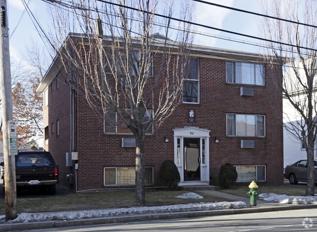 910 Park Ave - 910 Park Ave Cranston RI 02910 | Apartment Finder
