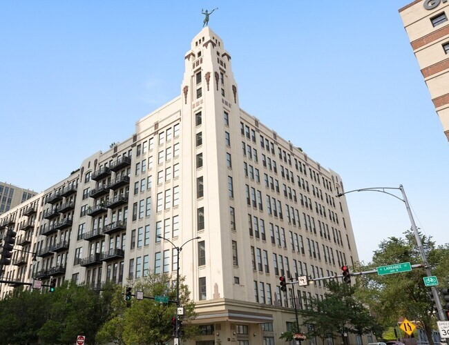 758 N Larrabee St - 758 N Larrabee St Chicago IL 60654 | Apartment Finder