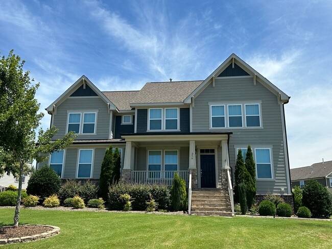 Mackintosh on the Lake / Ballantrae - 254 Lochmaddy Dr Burlington NC ...