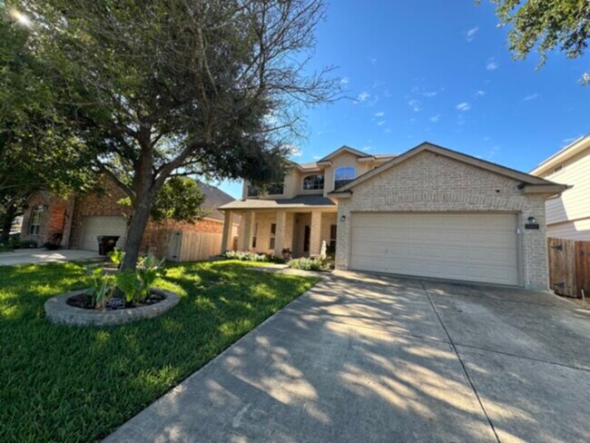 5Br 3Fb 1HB - 11614 Bluebells Run San Antonio TX 78245 | Apartment Finder