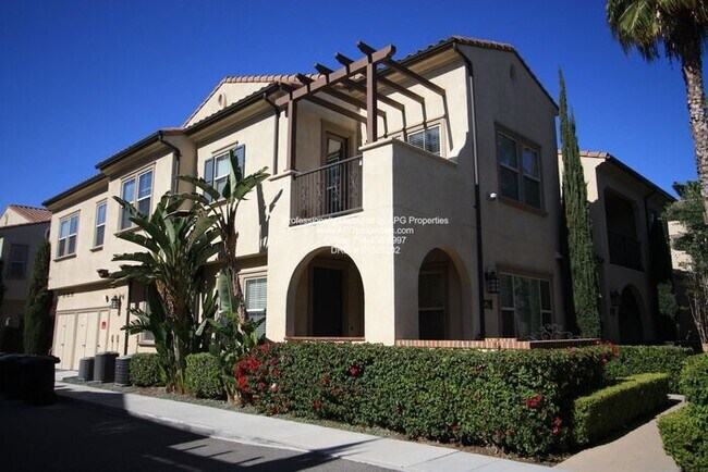 Spacious 3 Bedroom 2 Bath Condo in Anaheim... - 577 S Kroeger St ...