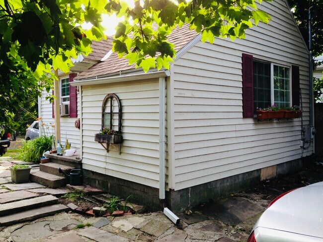 52 Normal Ave - 52 Normal Ave Buffalo NY 14201 | Apartment Finder