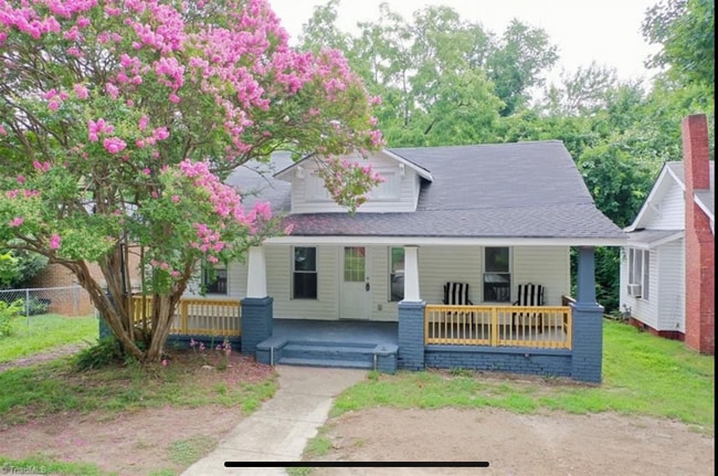 210 E Commerce Ave - 210 E Commerce Ave High Point NC 27260 | Apartment Finder