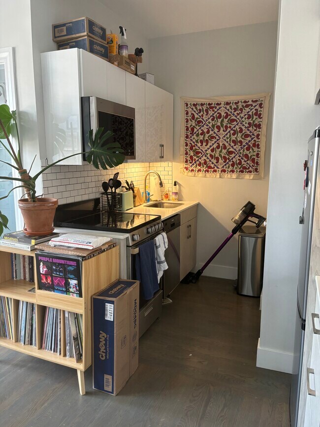 10 Berry St - 10 Berry St Boston MA 02122 | Apartment Finder