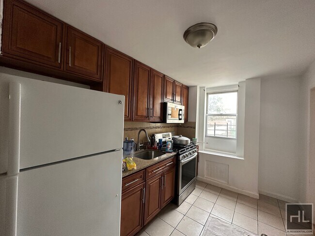 85 STREET - 97-33-97-85 85th St Queens NY 11416 | Apartment Finder