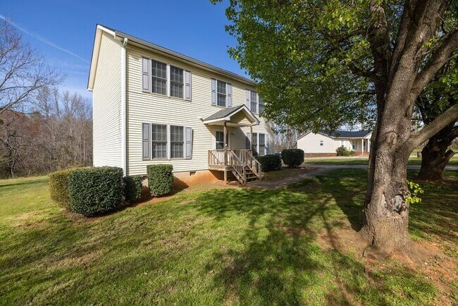 Roomy Home on Quiet Mebane Cul-de-Sac - 5631 Preston Loop Mebane NC ...