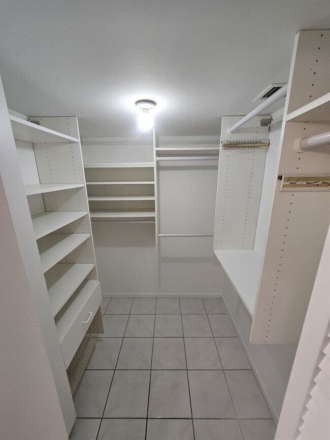 400 Commodore Drive Apt #105, Plantation, ... - 400 Commodore Dr ...