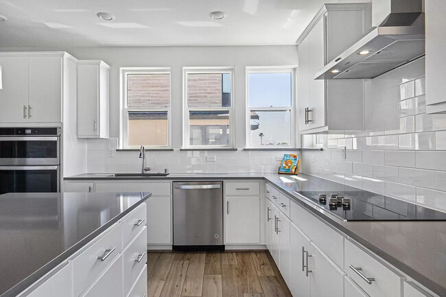 272 Waters Park Cir - 272 Waters Park Cir San Mateo CA 94403 ...