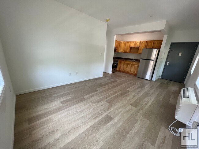 EAST 165 STREET & PROSPECT AVENUE 3RD FLOOR - 810 E 165th St The Bronx ...