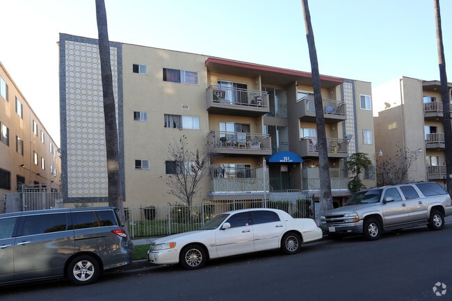 Menlo Apartments - 963 Menlo Ave Los Angeles CA 90006 | Apartment Finder
