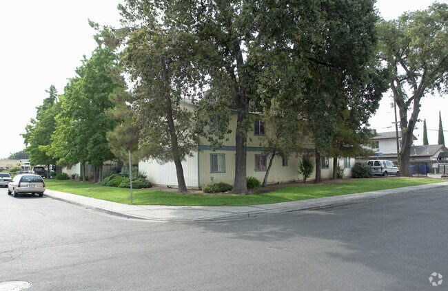 705-725 Sunset Ave - 705-725 Sunset Ave Reedley CA 93654 | Apartment Finder