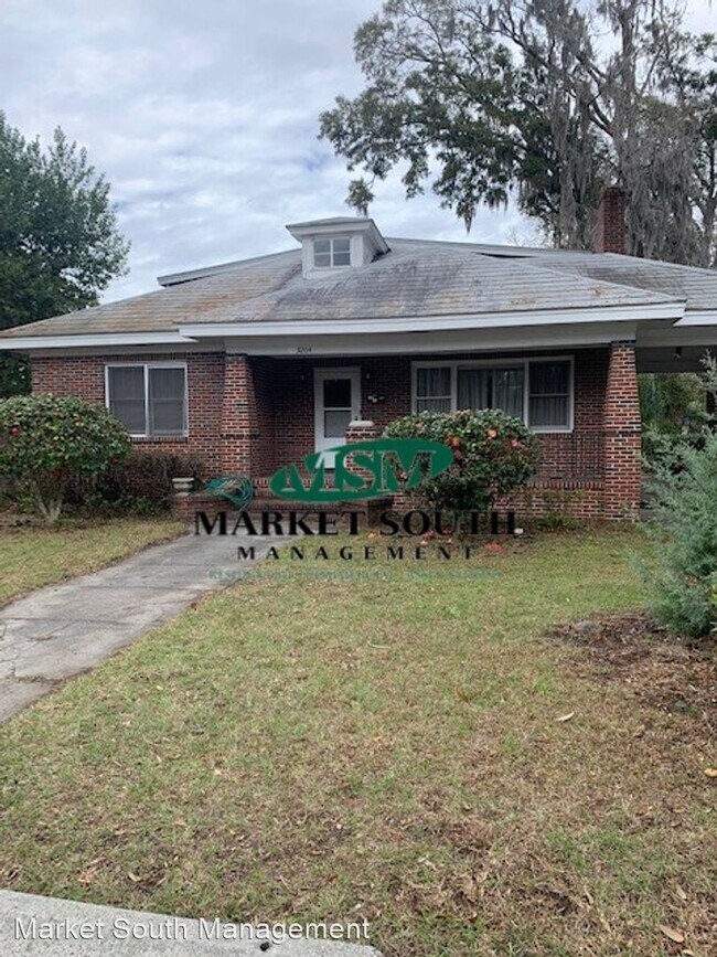 4 br, 2 bath House - 3204 Falligant Avenue - 3204 Falligant Ave ...