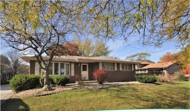 16906 Cherry Creek Ave - 16906 Cherry Creek Ave Orland Hills IL 60487 ...