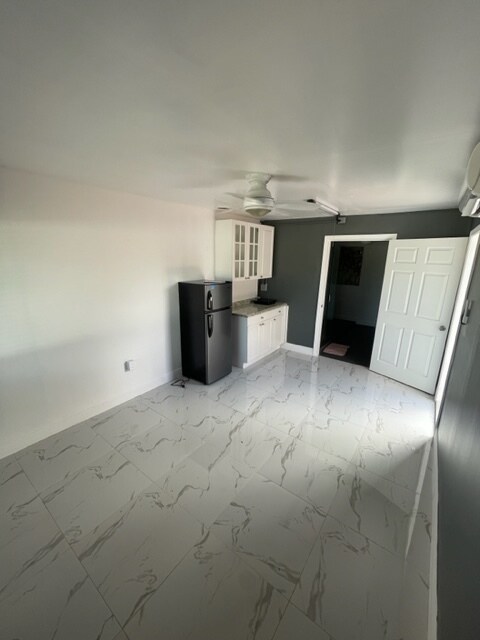 9555 Independence Rd - 9555 Independence Rd Cutler Bay FL 33157 ...