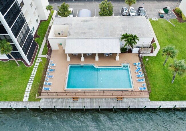 200 S Sykes Creek Pky - 200 S Sykes Creek Pky Merritt Island FL 32952 ...