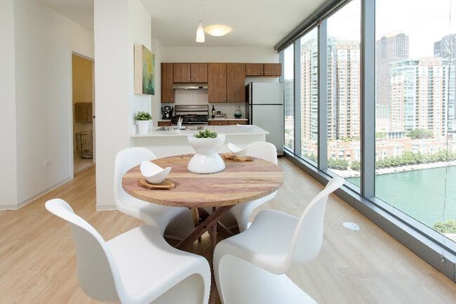 362 E Upper Wacker Dr - 362 E Upper Wacker Dr Chicago IL 60601 ...