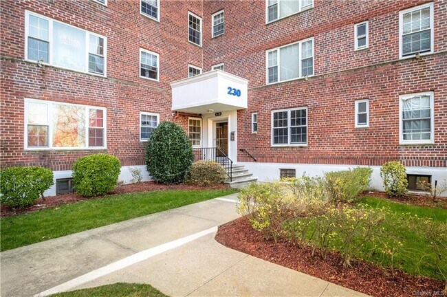 230 Pelham Rd - 230 Pelham Rd New Rochelle NY 10805 | Apartment Finder