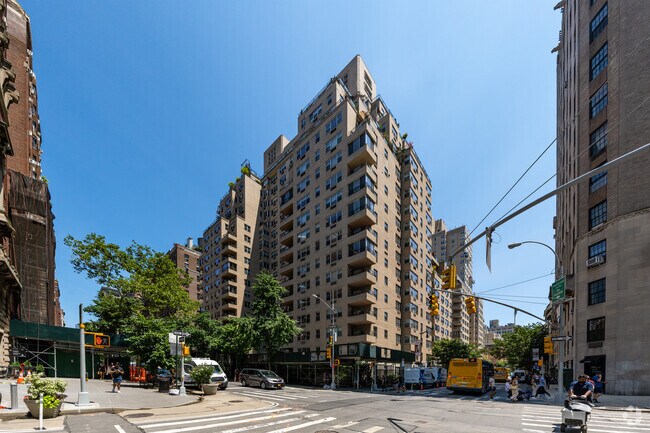 The Brevoort at 11 Fifth Avenue - 11 Fifth Ave New York NY 10003 ...