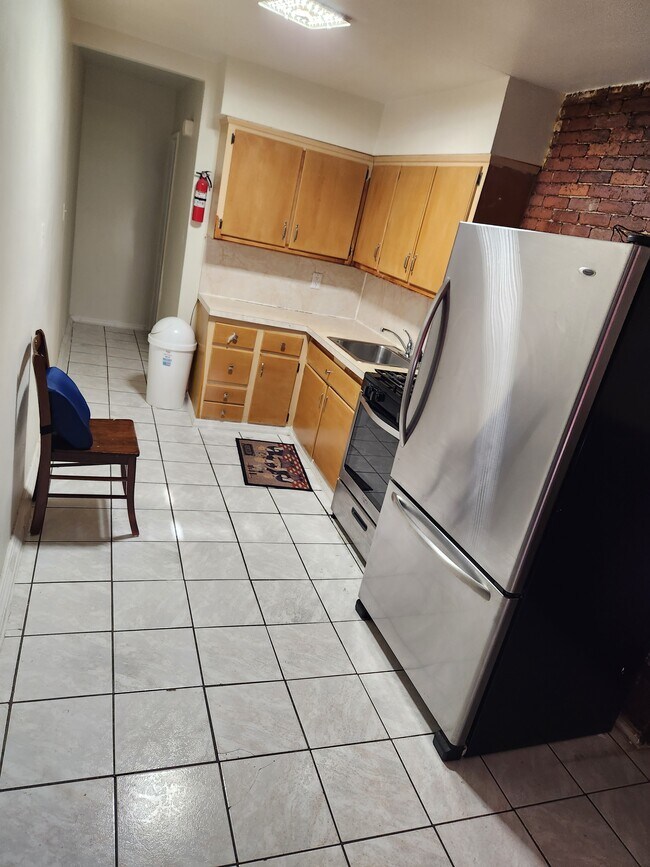 927 E 103rd St - 927 E 103rd St Brooklyn NY 11236 | Apartment Finder