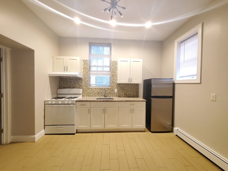 90 E 25th St - 90 E 25th St Bayonne NJ 07002 | Apartment Finder