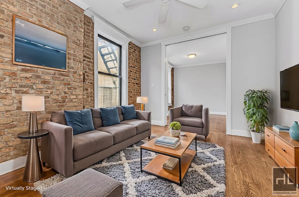 Christopher Street - 120 Christopher St New York NY 10014 | Apartment ...