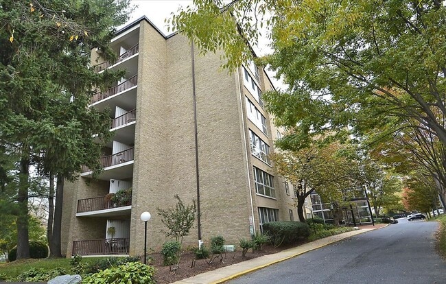 4970 Battery Ln - 4970 Battery Ln Bethesda MD 20814 | Apartment Finder