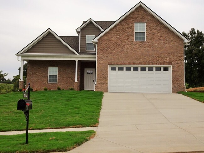 Ready to show off! This Fairview Home is ... - 7411 Marisa Wy Fairview ...