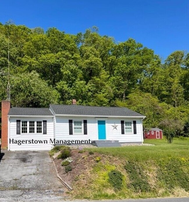 Single Family Home in Big Pool - 12908 Pecktonville Rd Big Pool MD ...