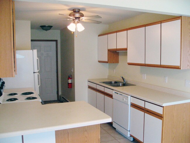 Rolling Ridge Townhomes - 851 Rolling Ridge Ave SE Rochester MN 55904 ...