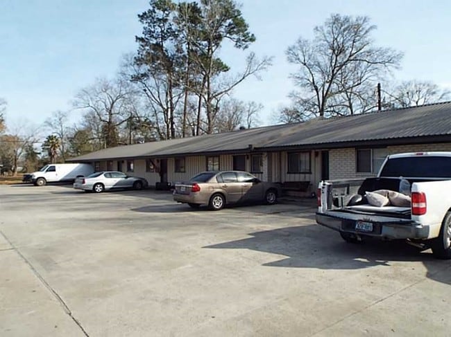 110 N Hazel St - 110 N Hazel St Sulphur LA 70663 | Apartment Finder