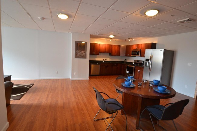 The Chimes Building - Syracuse, NY | Apartment Finder