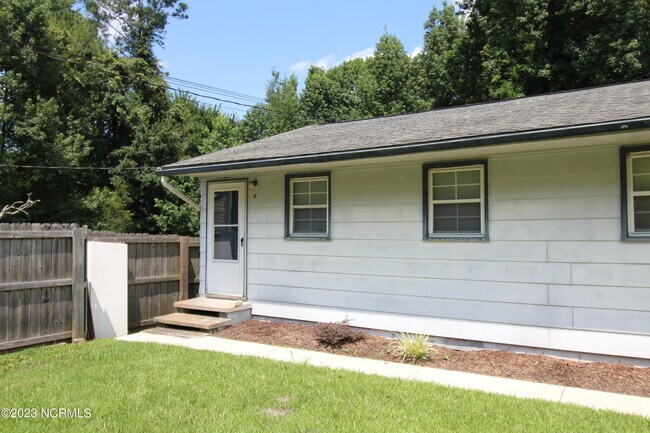 671 NC-172 - 671 NC-172 Hubert NC 28539 | Apartment Finder