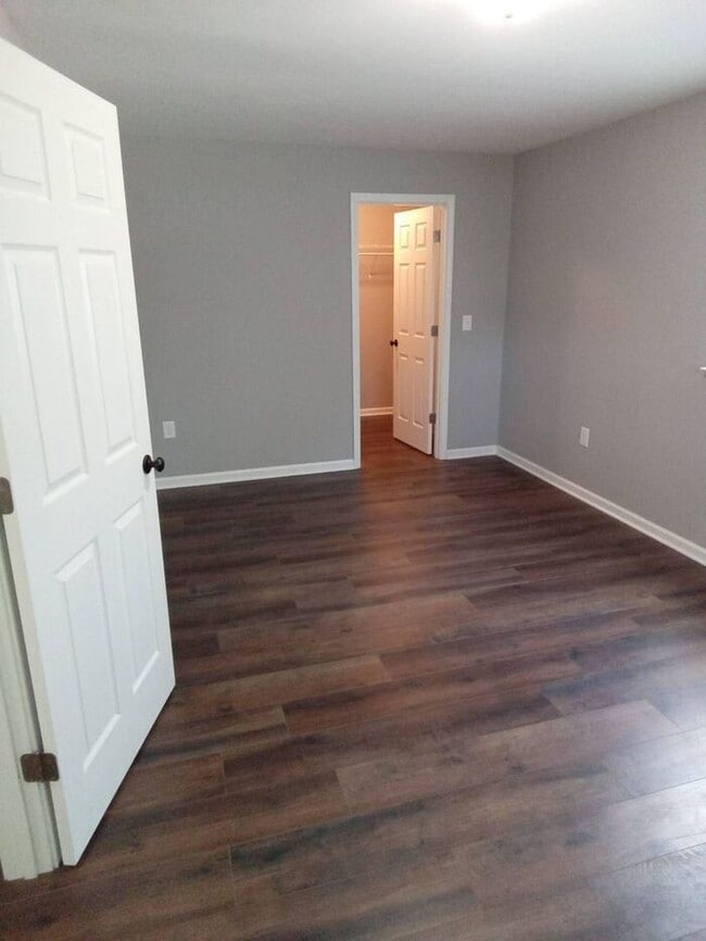 Updated Ranch Home with Lots of Space! COMING SOON! - 3338 Barfield Dr ...