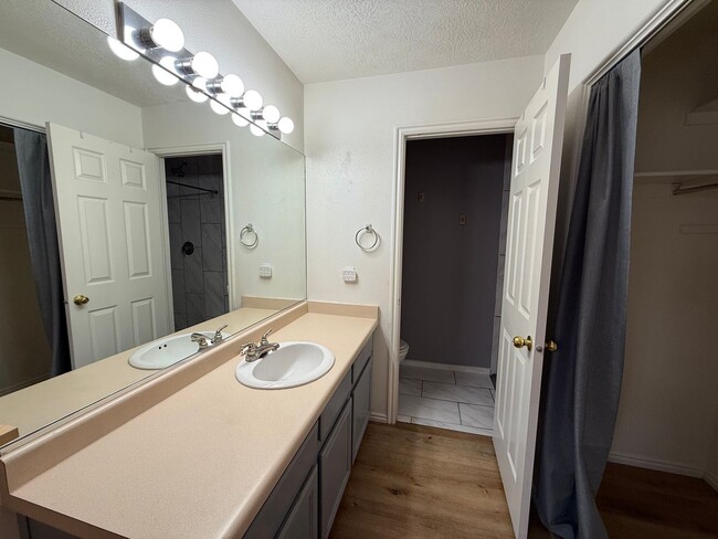 Tri-Plex End Unit - 2655 E 620 N St. George UT 84790 | Apartment Finder