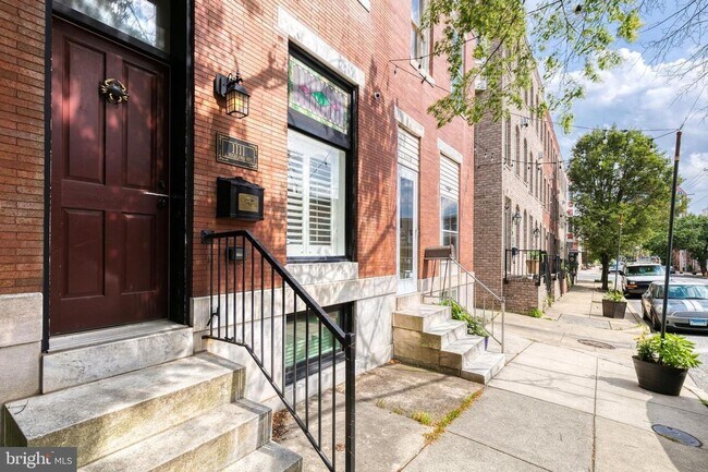 This 2bd 3.5bth rowhome is truly everythin... - 1111 S Highland Ave ...