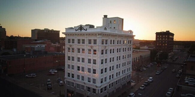 Praetorian Building - 601 Franklin Ave Waco TX 76701 | Apartment Finder