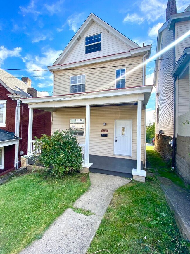 Completely Updated 4 Bed/2 Bath Home with ... - 1731 Concordia St ...