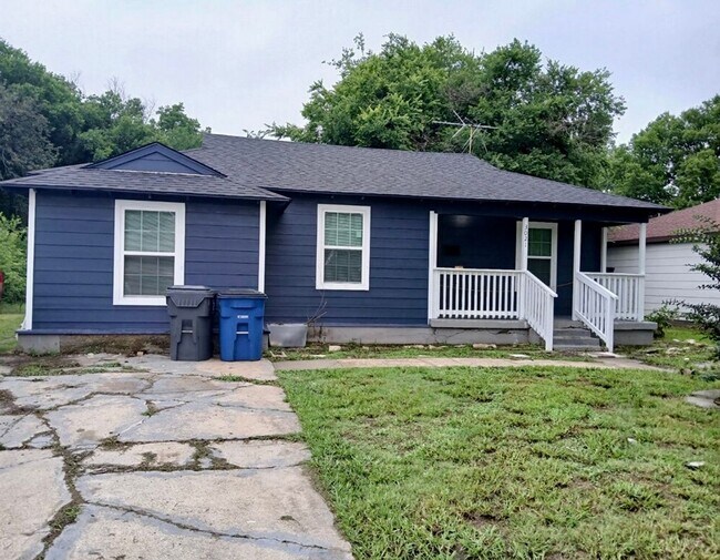 Coming Soon! 3 Bed 2 Bath Home for Rent in... - 3021 Modree Ave Dallas ...