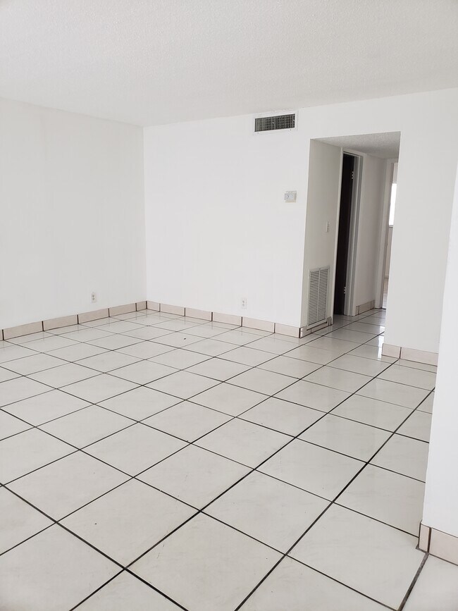 3075 NE 13th Ave - 3075 NE 13th Ave Oakland Park FL 33334 | Apartment ...