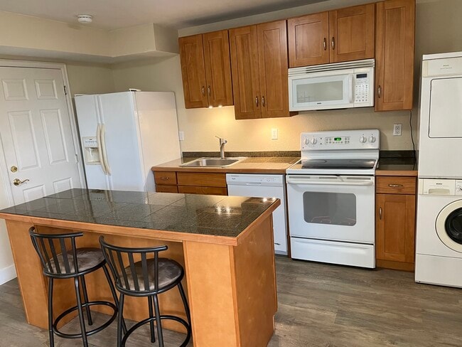 5723 213th St SW - 5723 213th St SW Mountlake Terrace WA 98043 ...