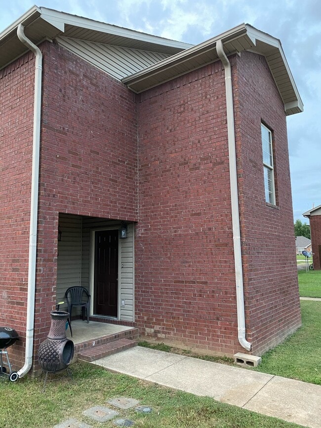 Apartments In Alma Ar