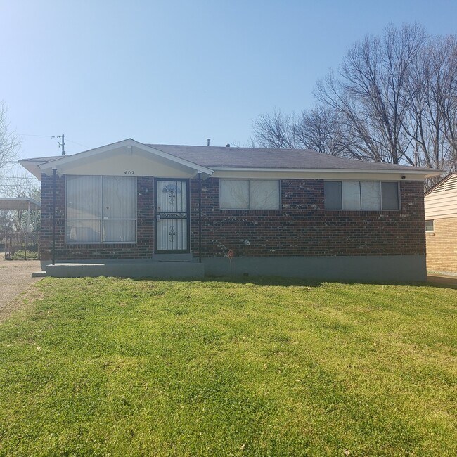 ADORABLE HOME READY FOR MOVE IN - 407 Argo Ave Memphis TN 38109 ...