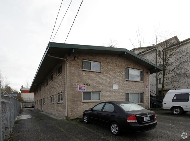 14332 32nd Ave NE - 14332 32nd Ave NE Seattle WA 98125 | Apartment Finder
