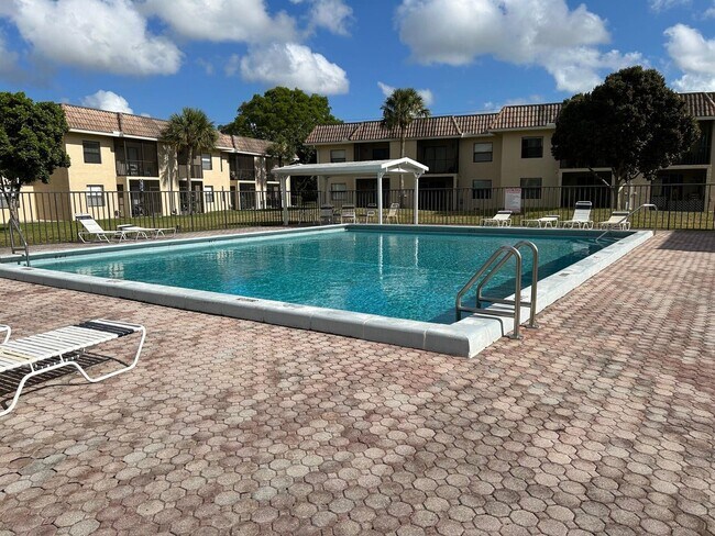 6716 Palmetto Circle South Apt #104, Boca ... - 6716 Palmetto Cir S ...