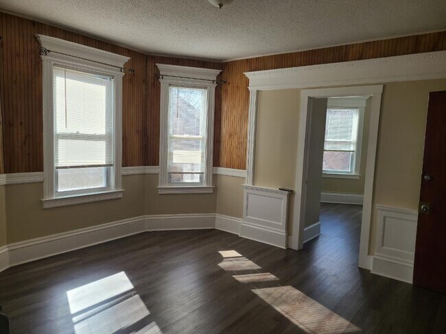 370 Maple Ave - 370 Maple Ave Hartford CT 06114 | Apartment Finder