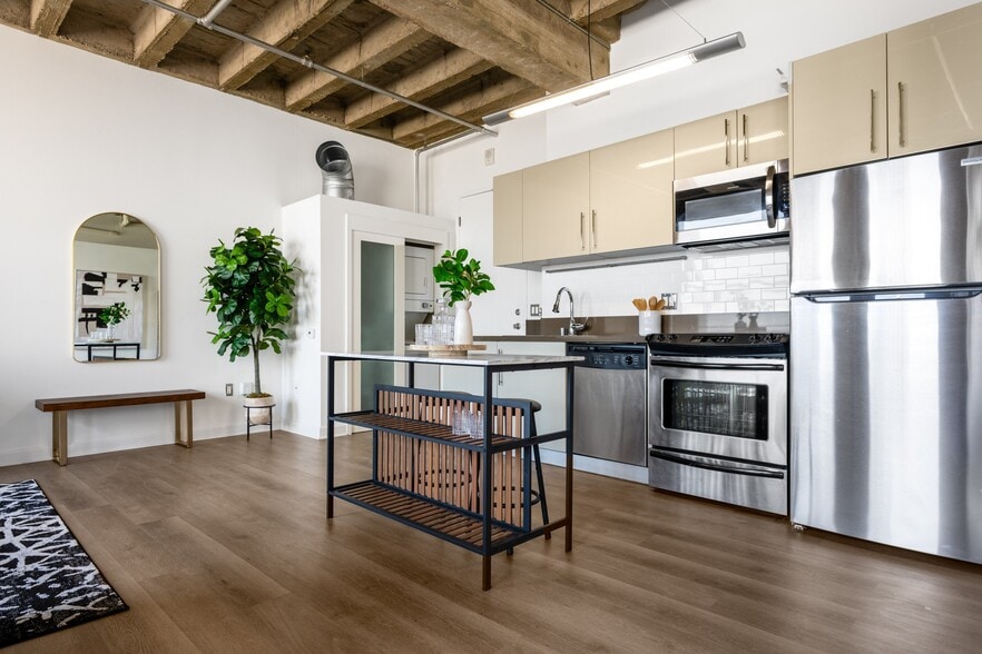 Ames Lofts - 111 W 7th St Los Angeles CA 90014 | Apartment Finder
