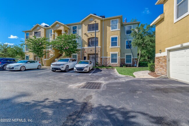 8539 Gate Pkwy W - 8539 Gate Pkwy W Jacksonville FL 32216 | Apartment ...