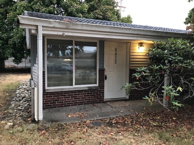 Cunningham Duplex - 8411 84th St SW Lakewood WA 98498 | Apartment Finder