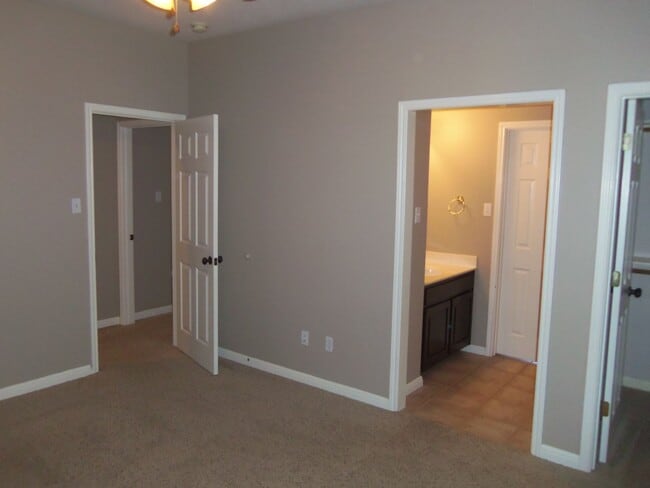 Stunning home with backyard Oasis in Round Rock - 3909 Mitchell Cove ...